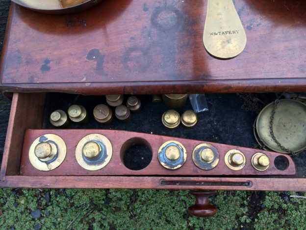Gold Scales | Collecting Gold Scales & Troy weights.